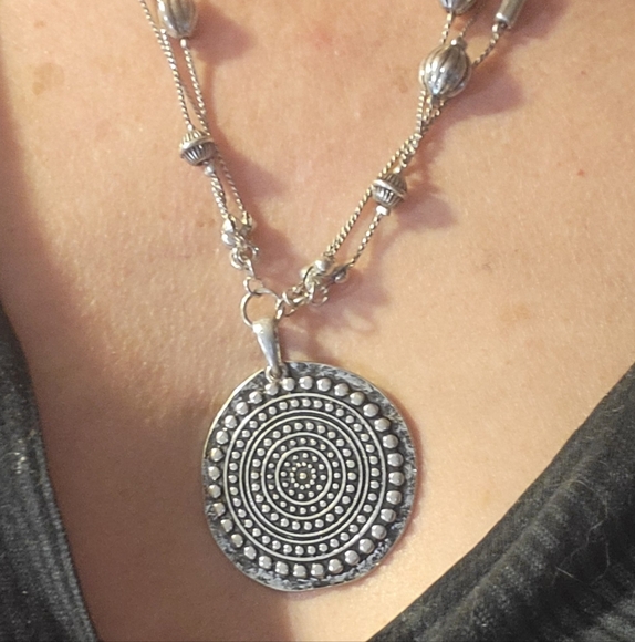 Ruby Rd. | Jewelry | Nwt Elegant Silver Pendant Necklace By Ruby Rdfree ...